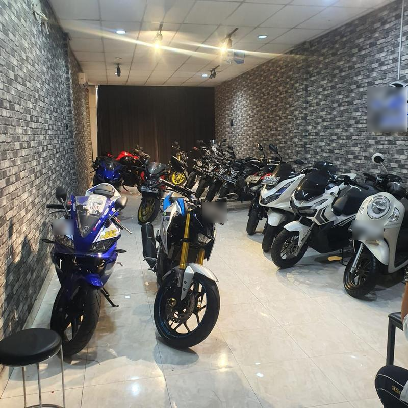 Sports motorbike shop