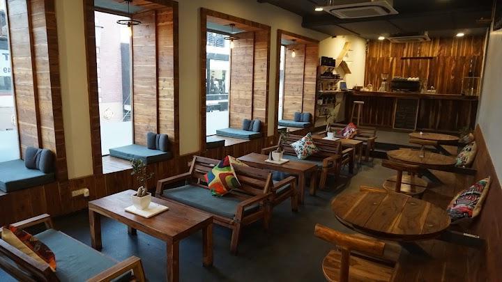Cafe for Sale in New Delhi, India seeking INR 45 lakh